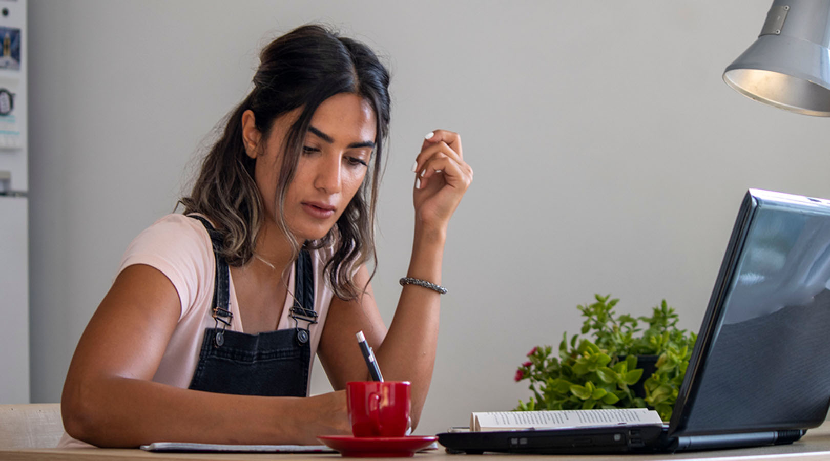 8 relationship affirmations for reflecting on connections - Good2Talk